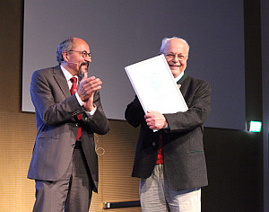 Seniorprofessor Heiko Braak ausgezeichnet - 100 000 Franken für ...