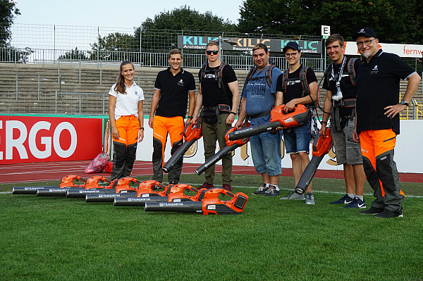 Ulmer Ultras reinigen Donaustadion