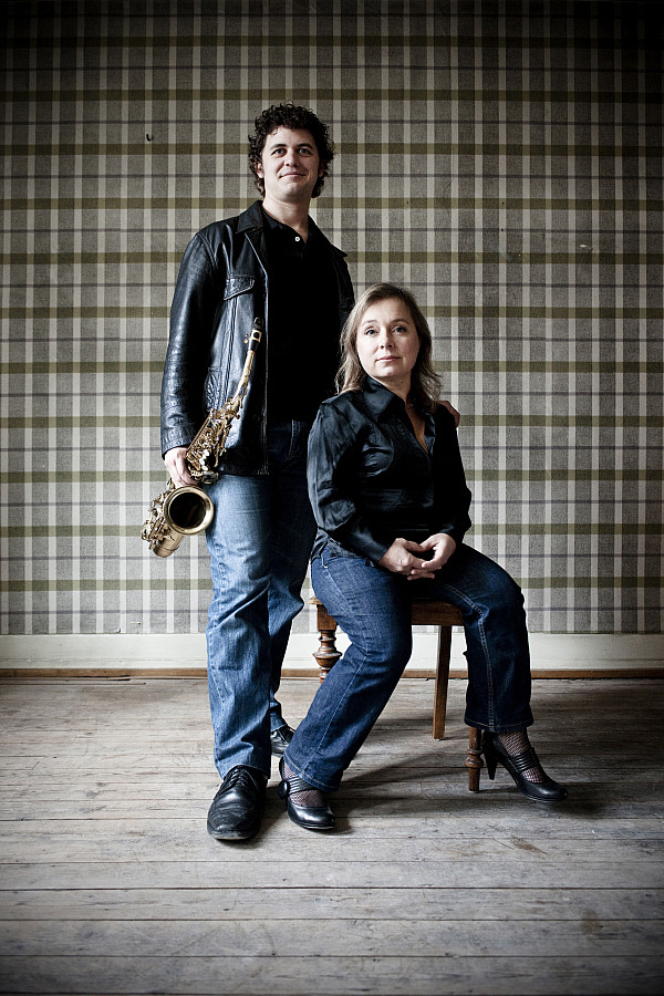 TV-Star ChrisTine Urspruch und Saxophonist Christian Segmehl bieten ...